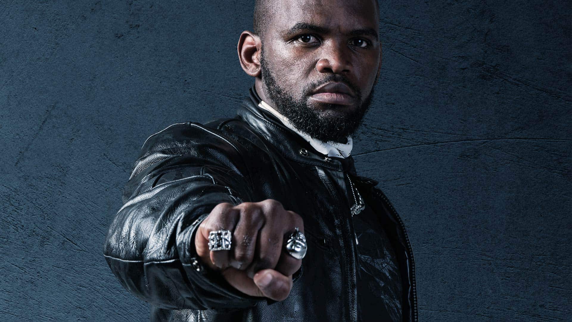 Siv Ngesi has plenty of reasons why you should Add Showmax to your DStv ...